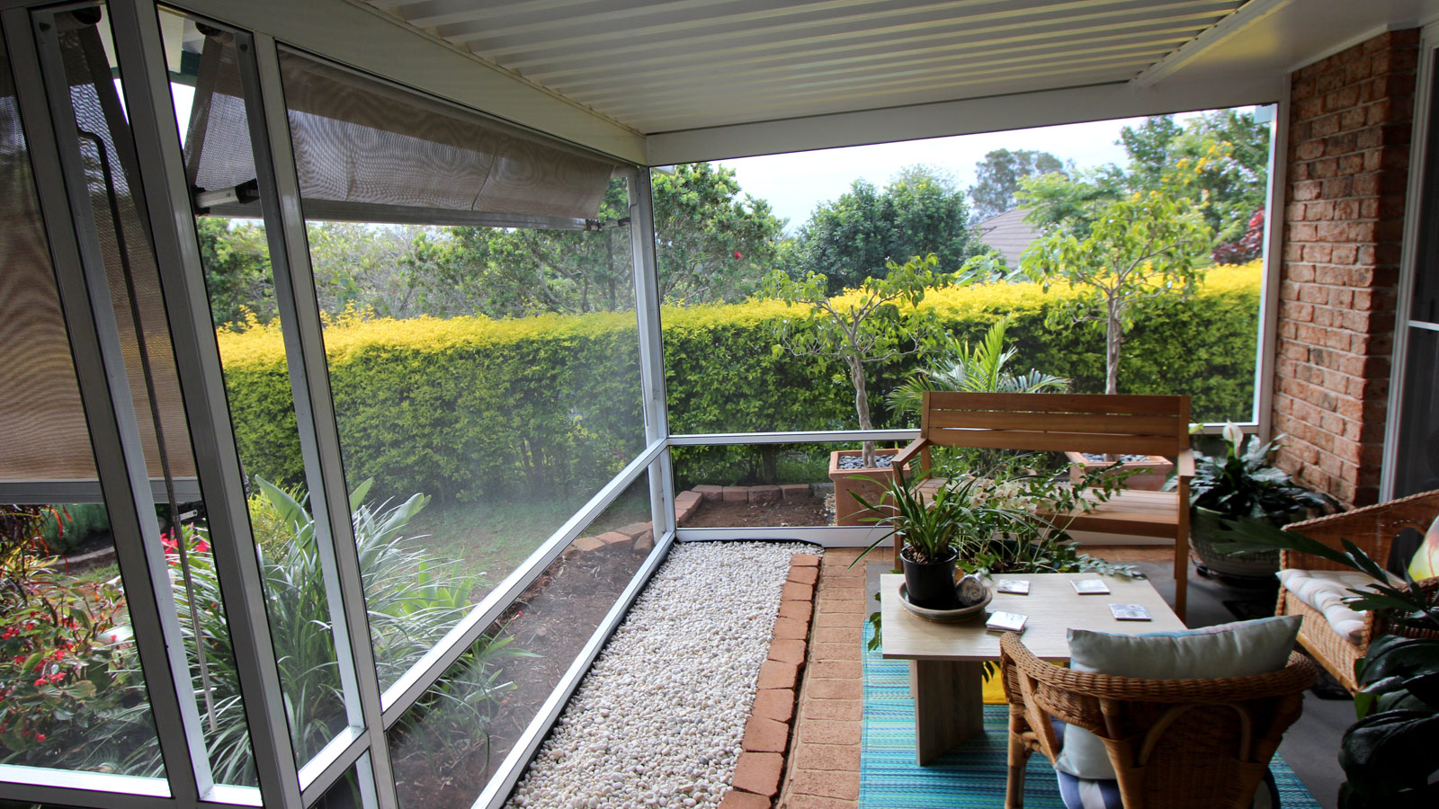 Insect Proofing an Outdoor BBQ Area with Screens - Atlas Awnings