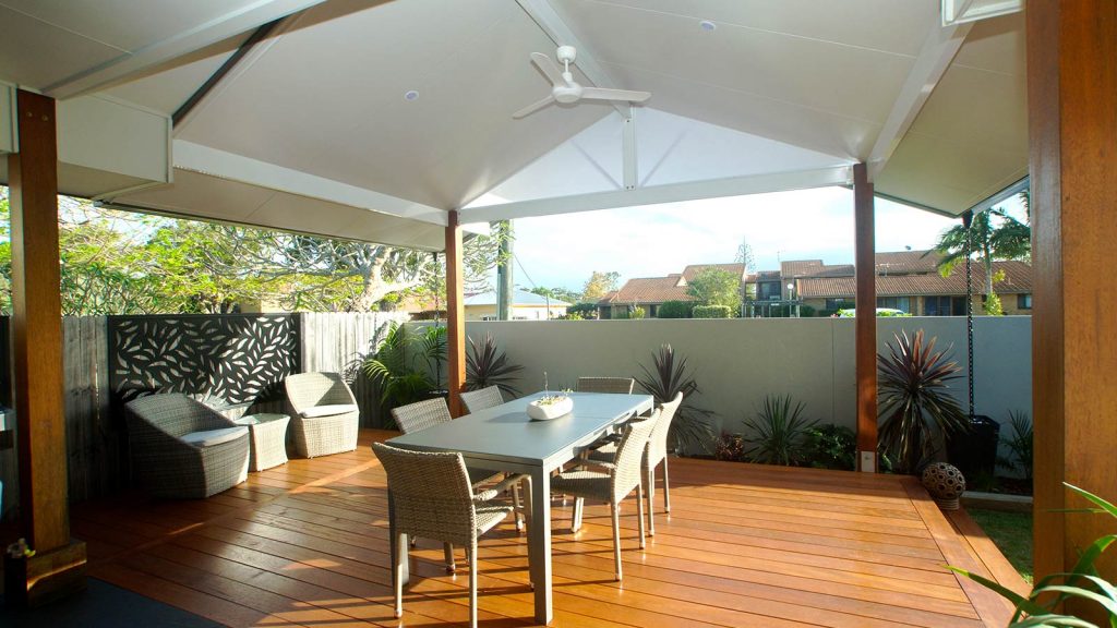 Ideas for shading your home and patio from the sun. - Atlas Awnings