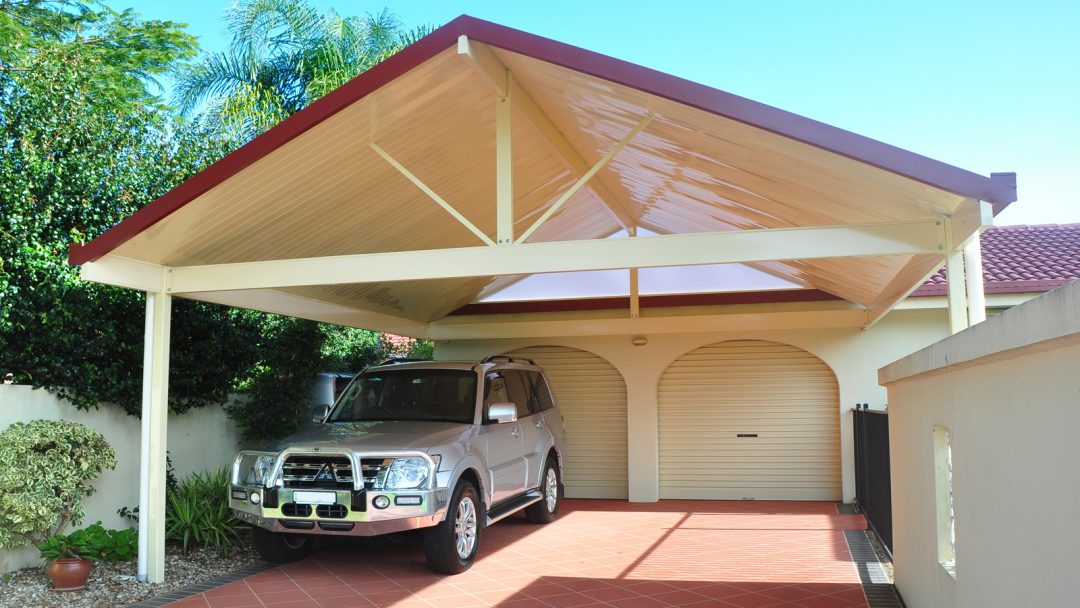 Choosing a Patio Roof - Flyover Roof - Atlas Awnings